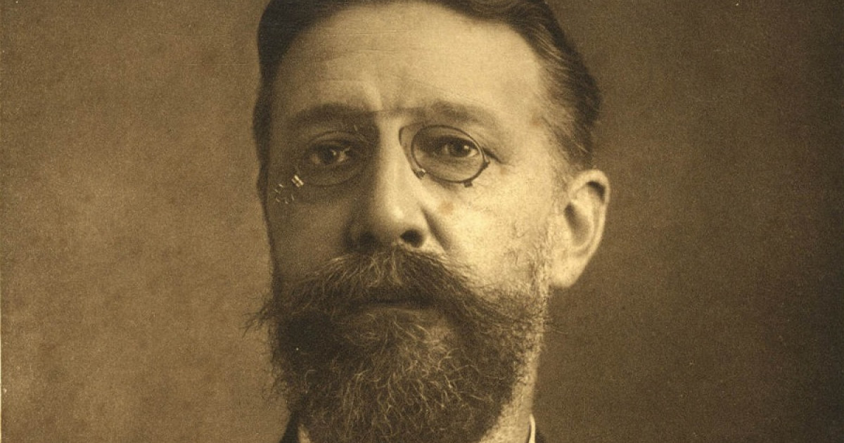 Max Weber's Concept of Authority and Power: Unraveling Bureaucracy and ...